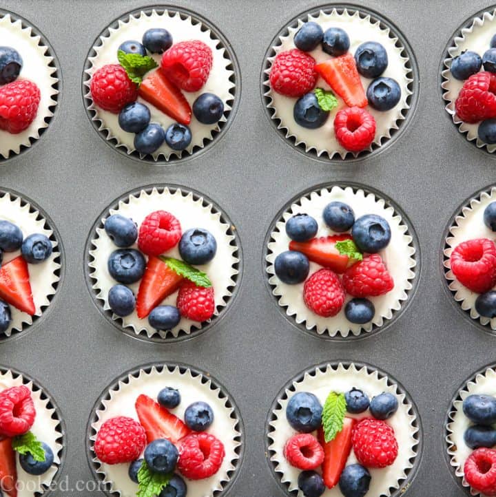 No Bake Mini Cheesecakes (VIDEO) - Simply Home Cooked