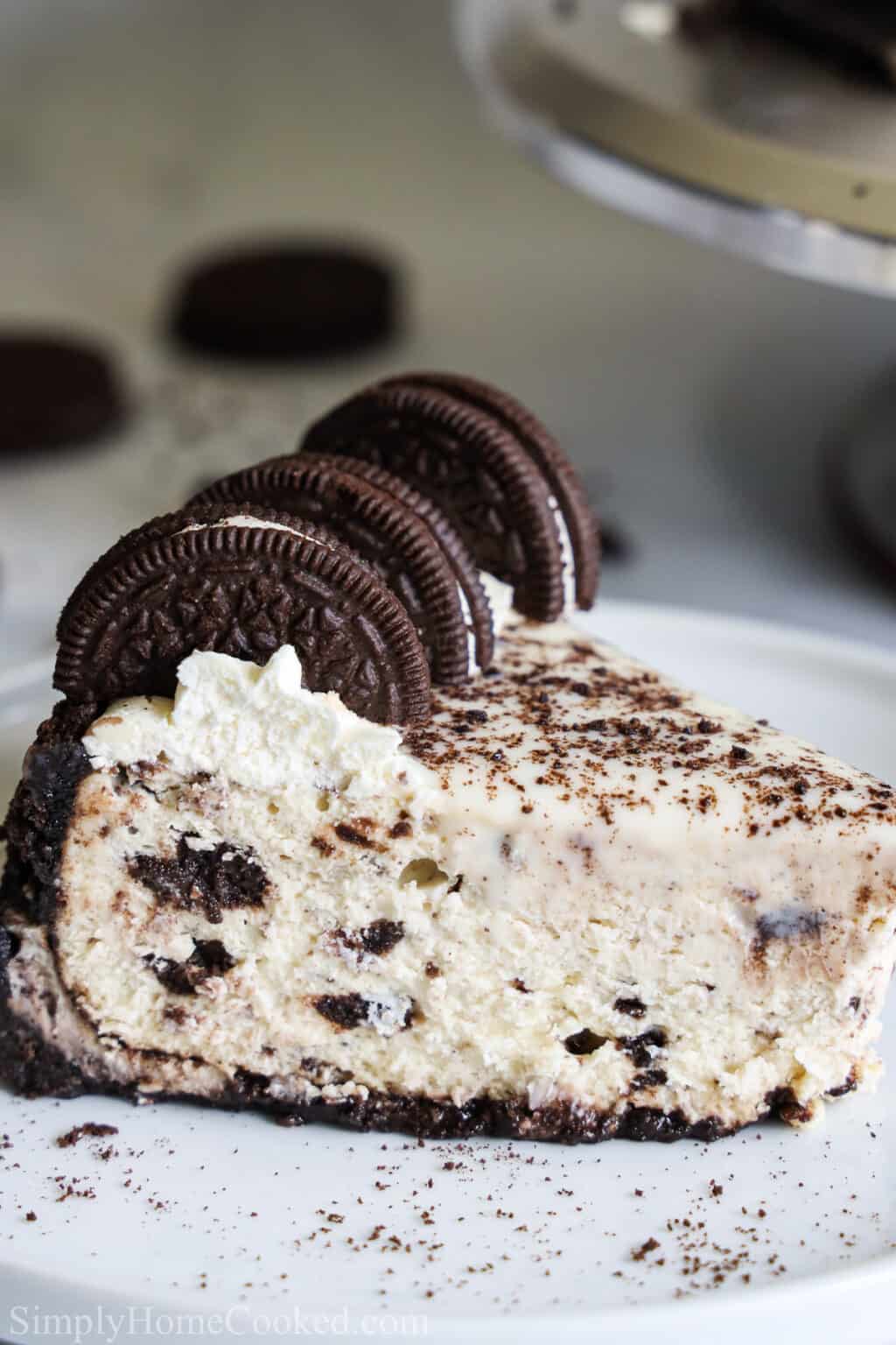 Easy Oreo Cheesecake (VIDEO) - Simply Home Cooked