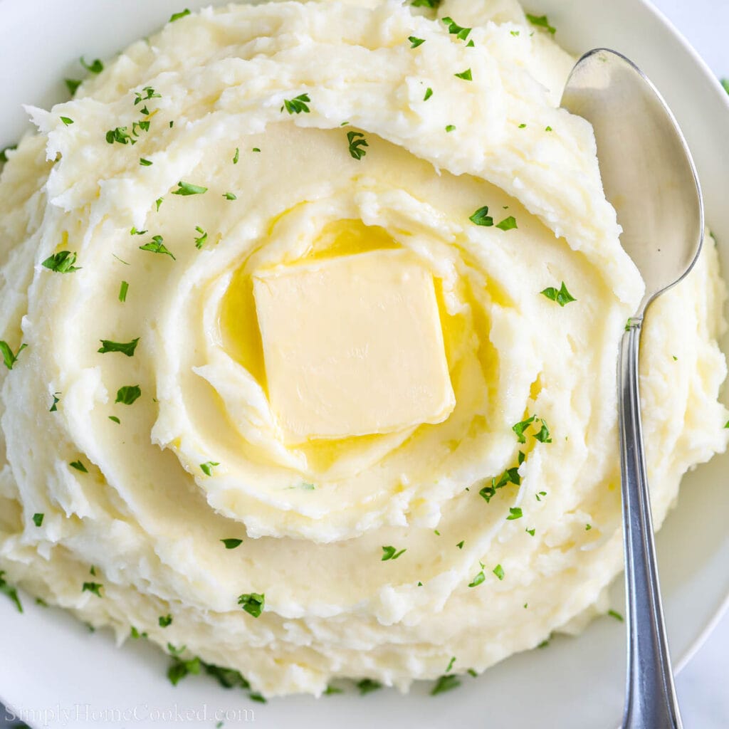 Super Creamy Mashed Potatoes - Simply Home Cooked