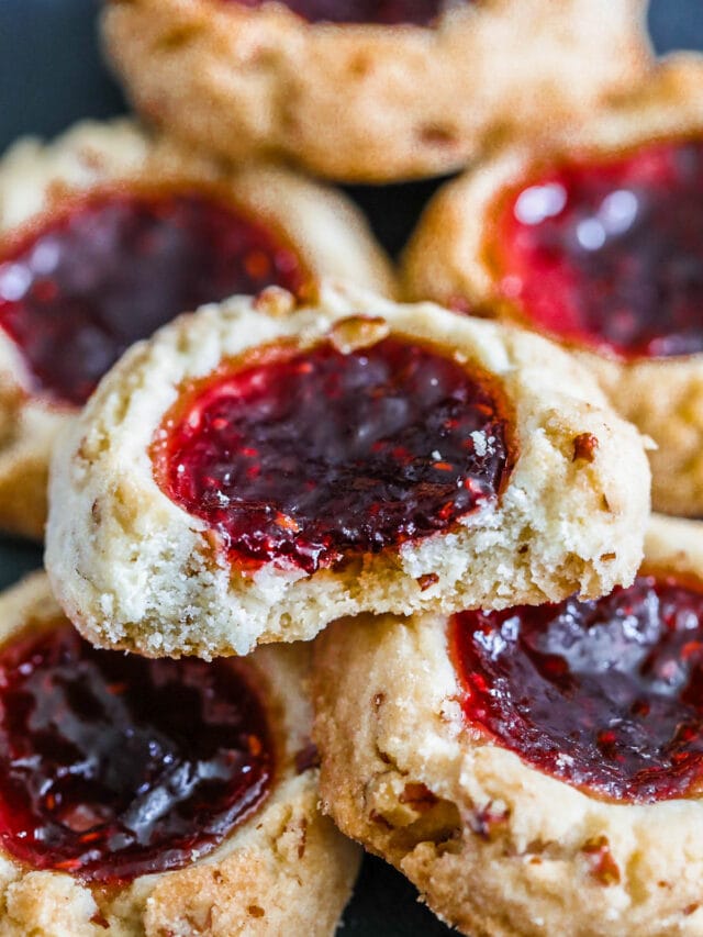 Linzer Cookies with Raspberry Jam - Simply Home Cooked