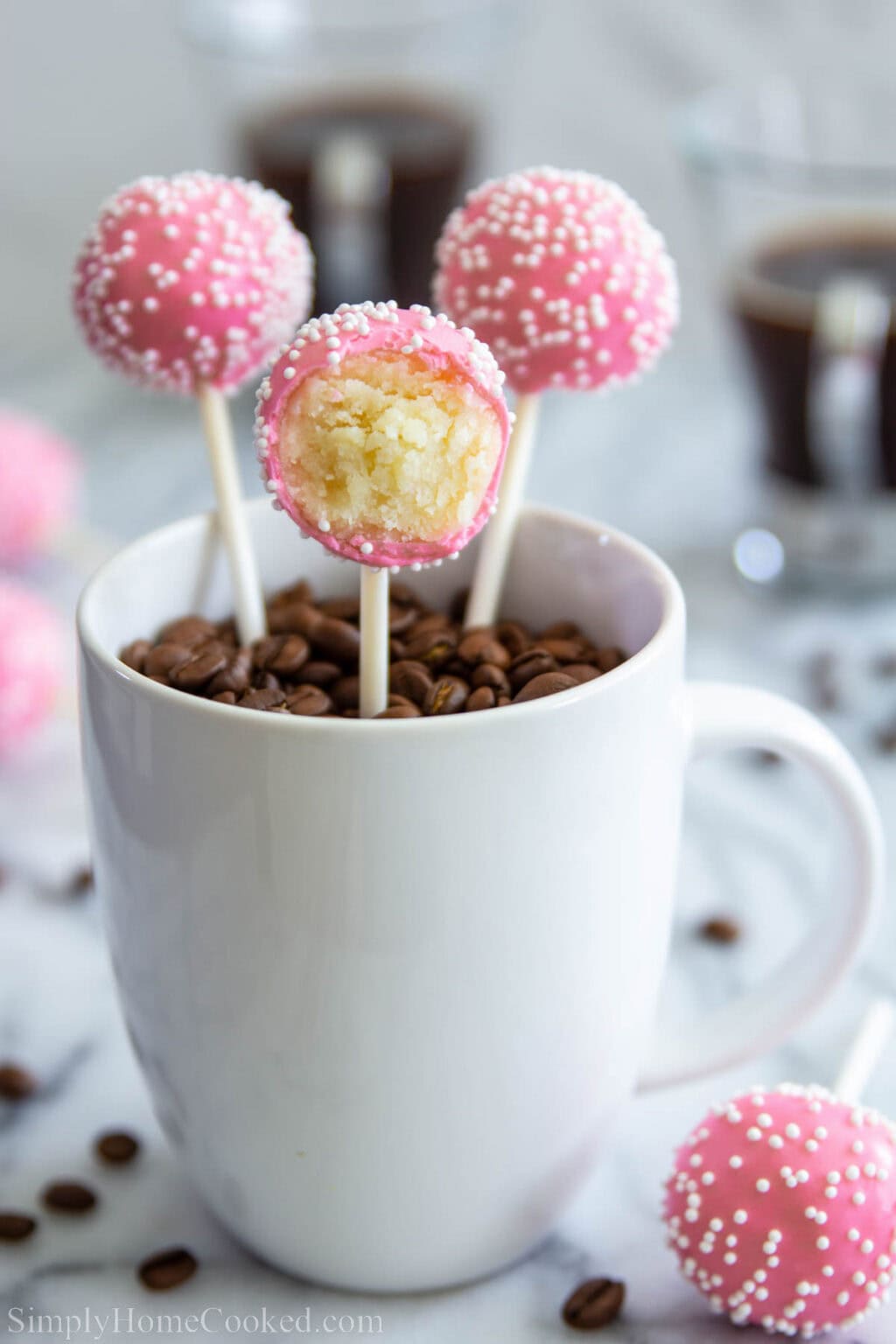 Vanilla Cake Pops- Starbucks Copycat (VIDEO) - Simply Home Cooked