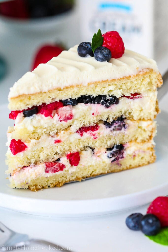 Berry Chantilly Cake - Simply Home Cooked